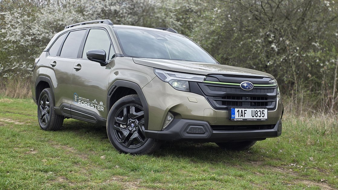 Subaru Forester e-Boxer (2025): Jistota v každém počasí, hybridně a bez ...